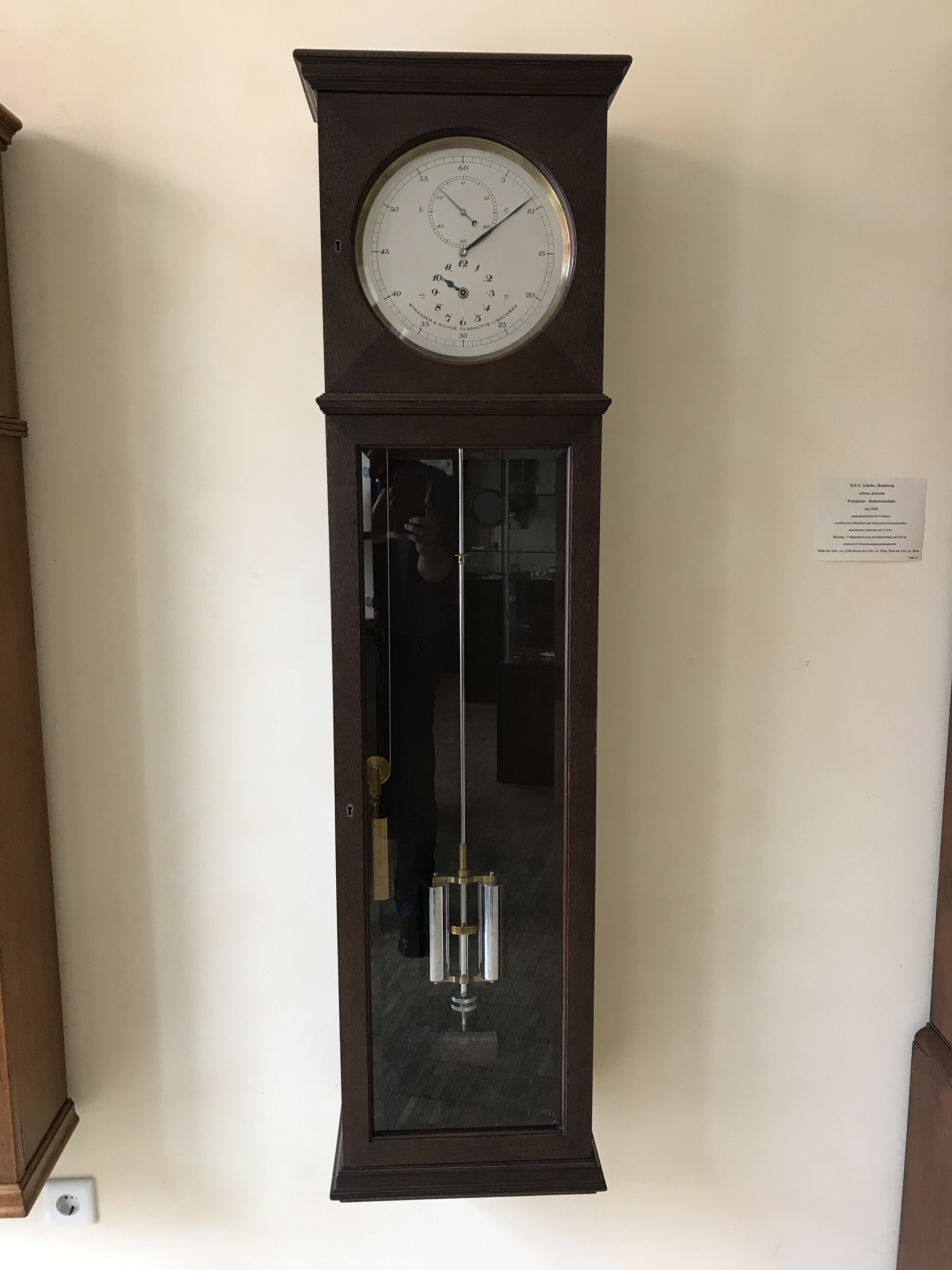 Strasser & Rohde Precision Pendulum Clock