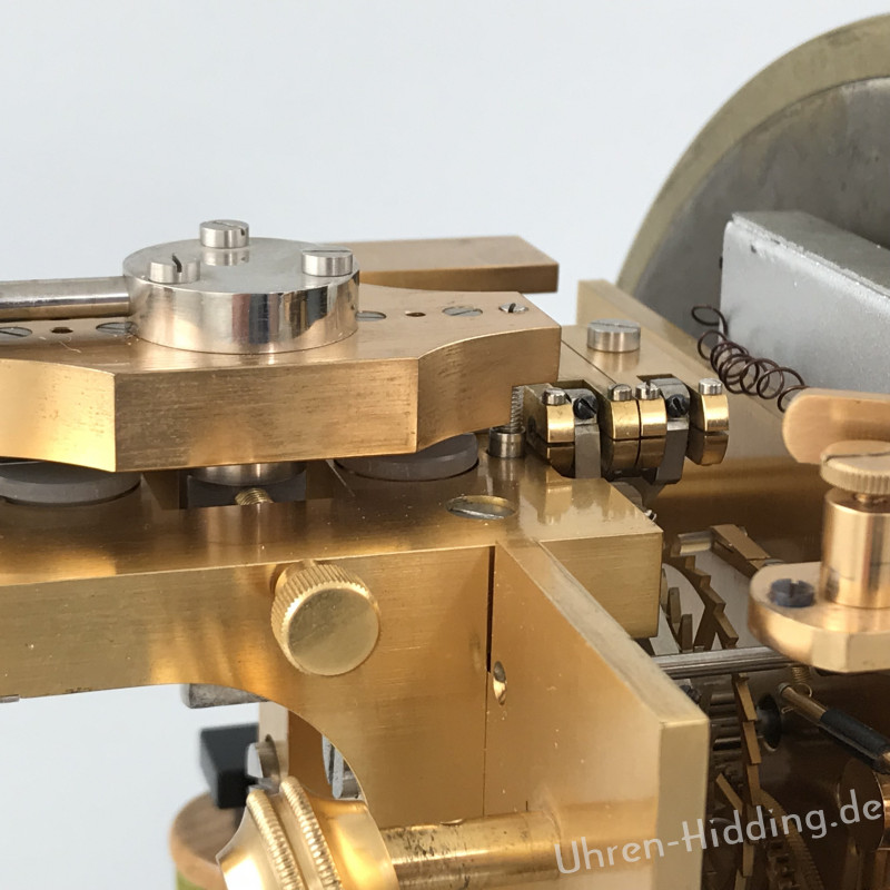 Riefler Precision-Pendulum-Clock