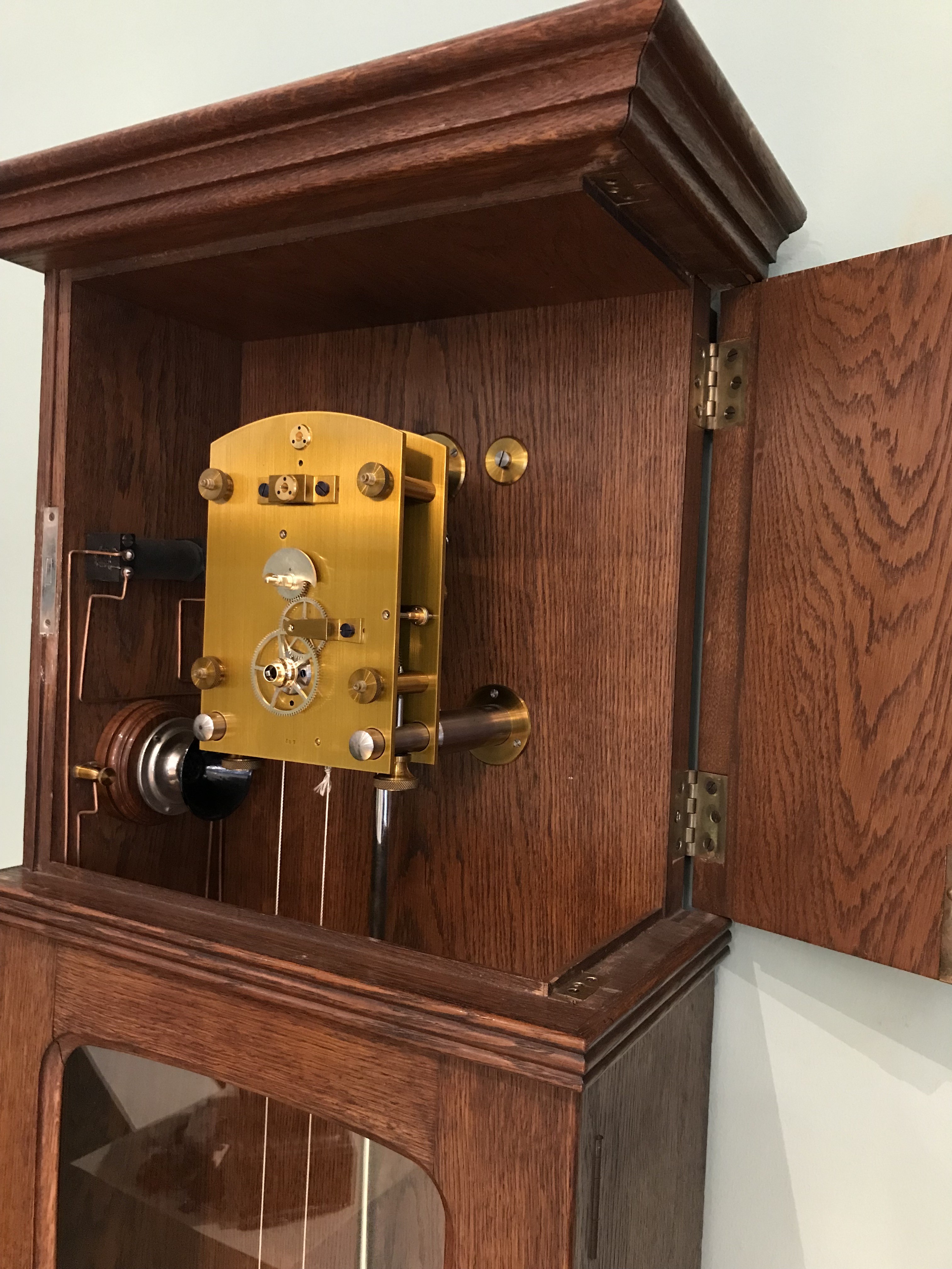 Strasser & Rohde Precision-Pendulum-Clock